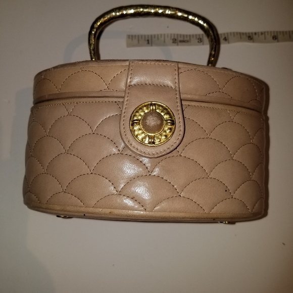 Siso Italy | Bags | Siso Estate Vintage Oval Frame Bag | Poshmark